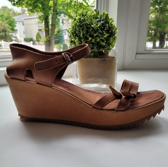 Pedro Garcia | Shoes | Pedro Garcia Tan 2 Strap Wedge Platform Sandal ...